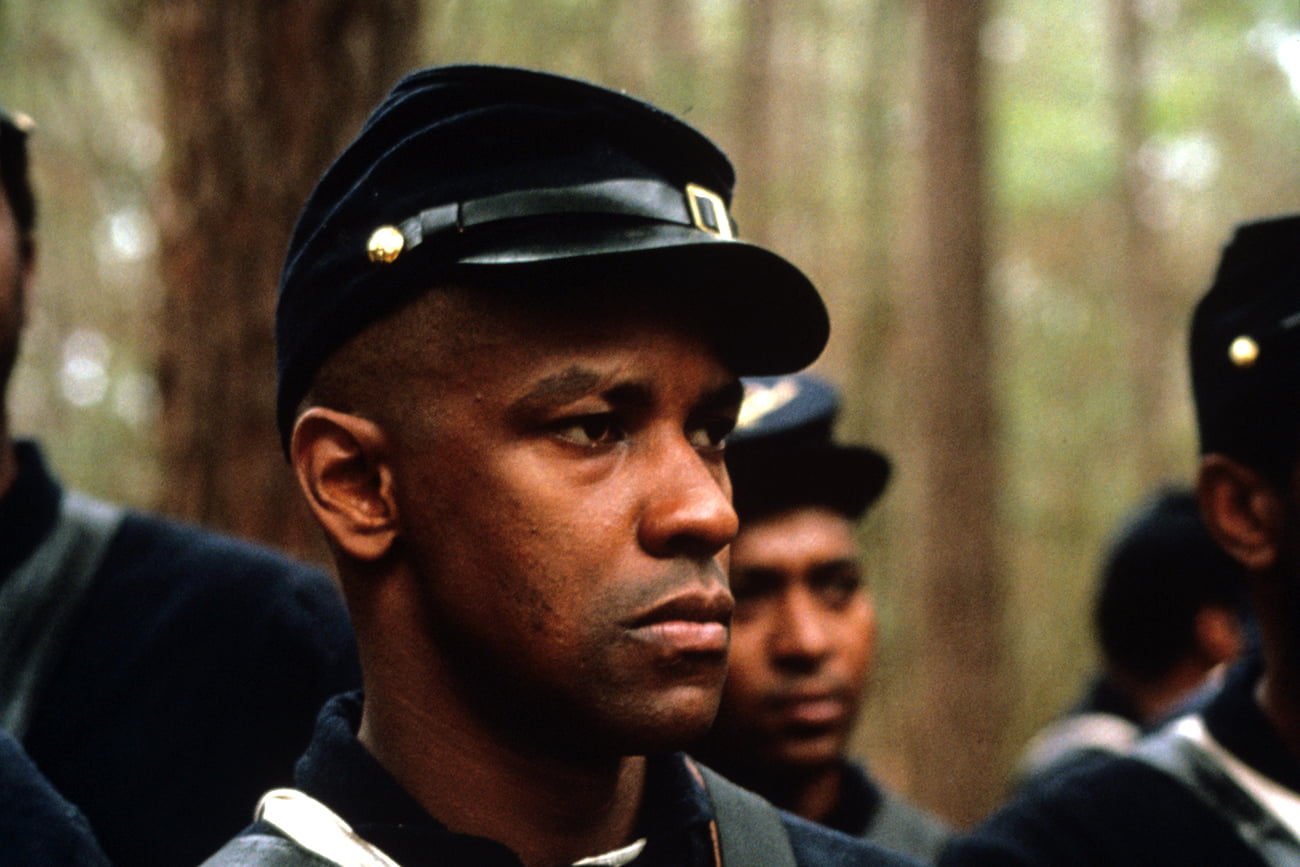 Ganhador de três Oscar, um dos mais belos filmes épicos da história do ...