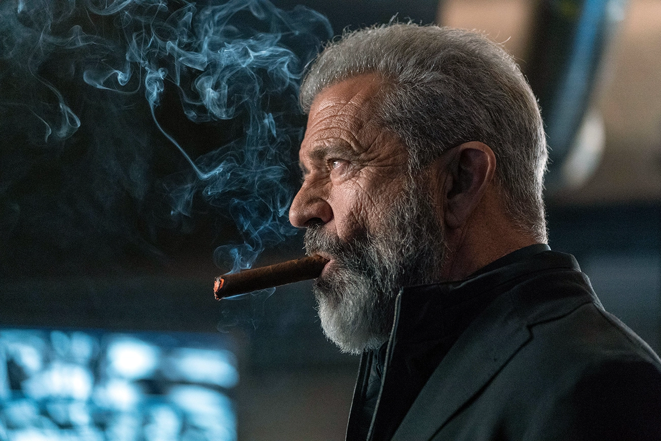 O último grande filme de Mel Gibson acabou de estrear na Netflix ...